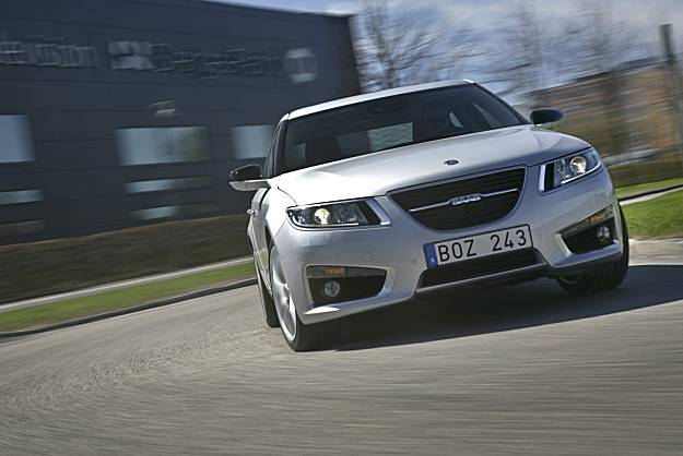 Saab back in business with 2010, 2011 models of the 9-5