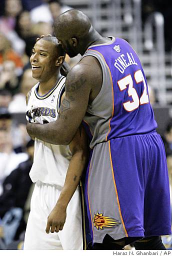 Suns' Shaq stars in encore