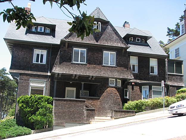 As homey as a mansion can be