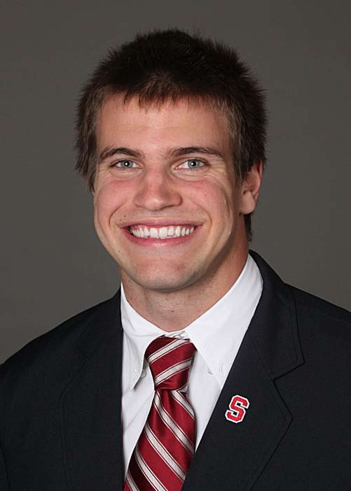 Stanford offense will use several tight ends