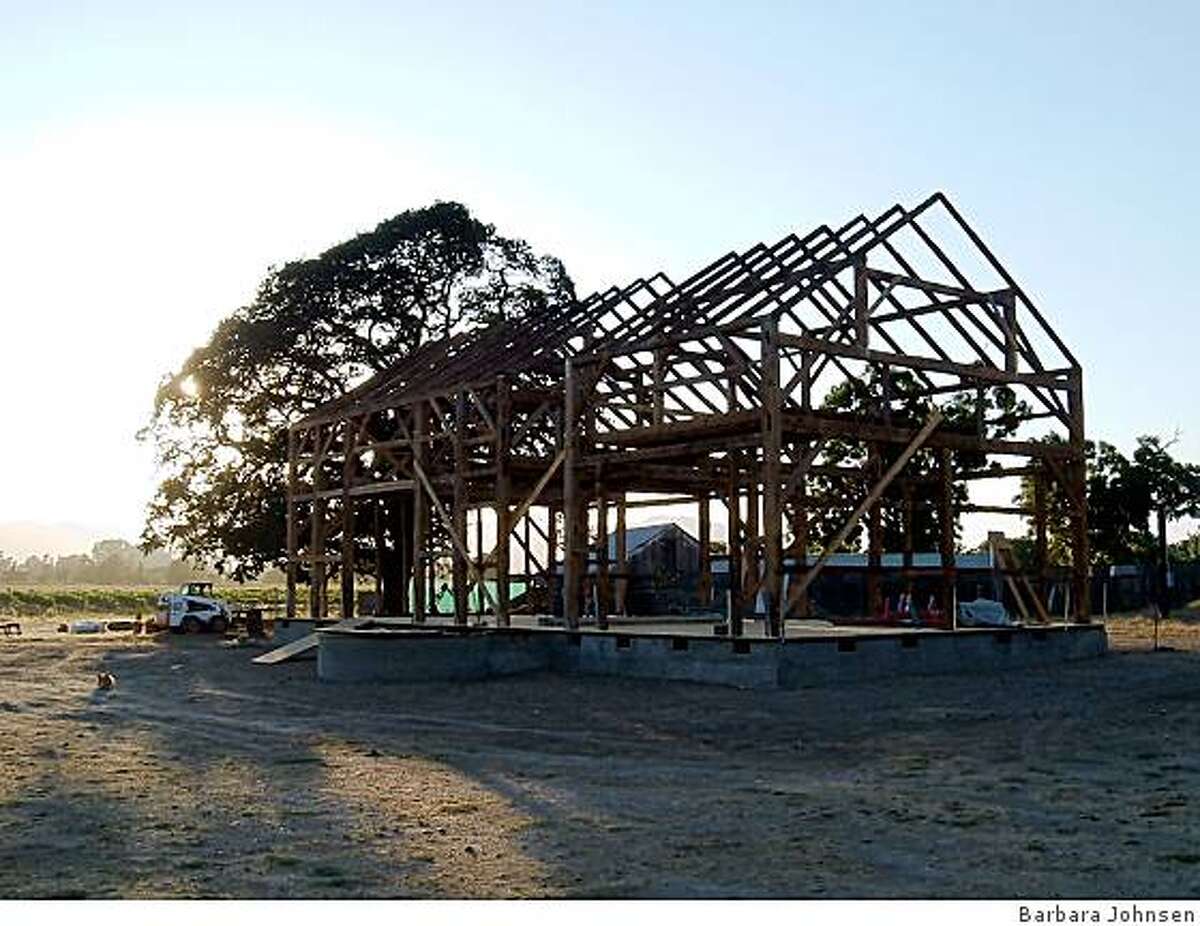 Designer's not-so-old-fashioned barn raising