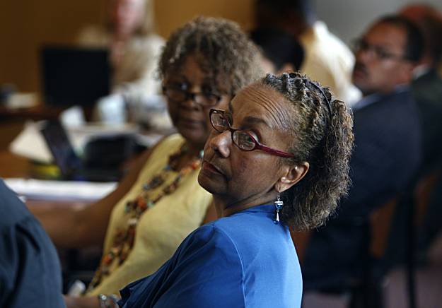 Oakland's fight over funds mires jobs effort