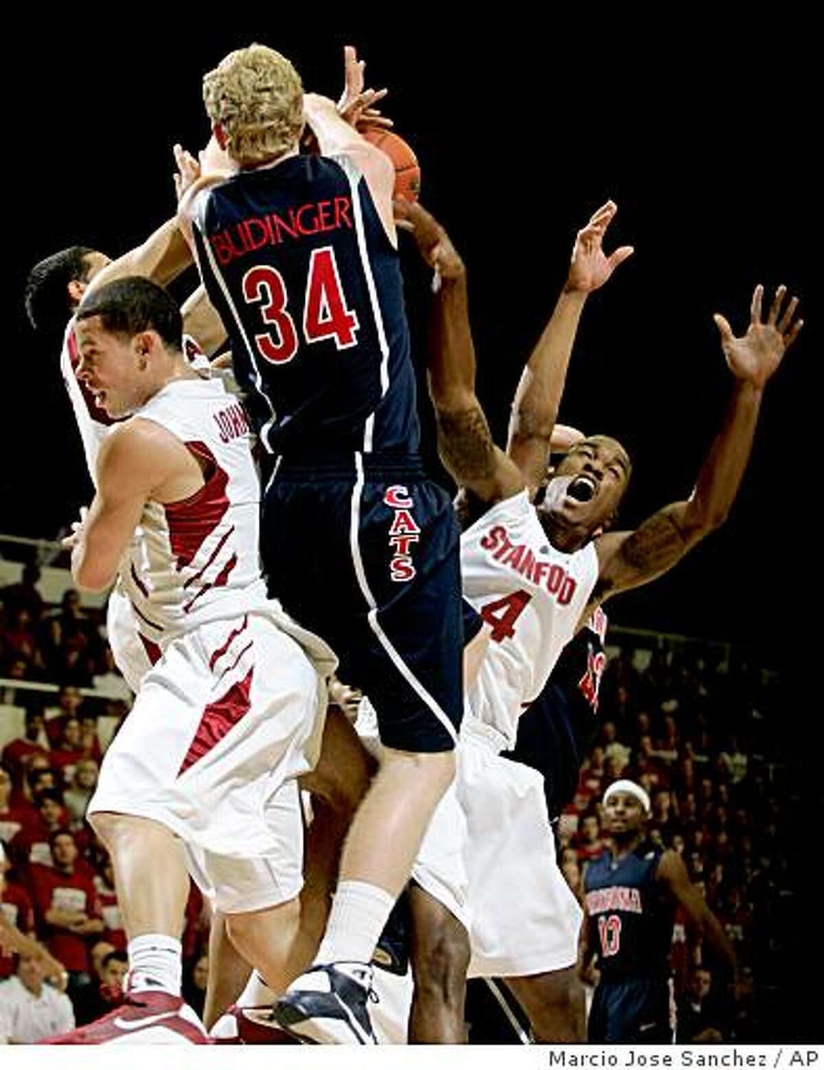 Stanford pulls one over on Arizona