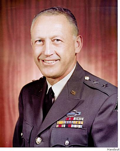 Maj. Gen. Stuart de Jong Menist dies