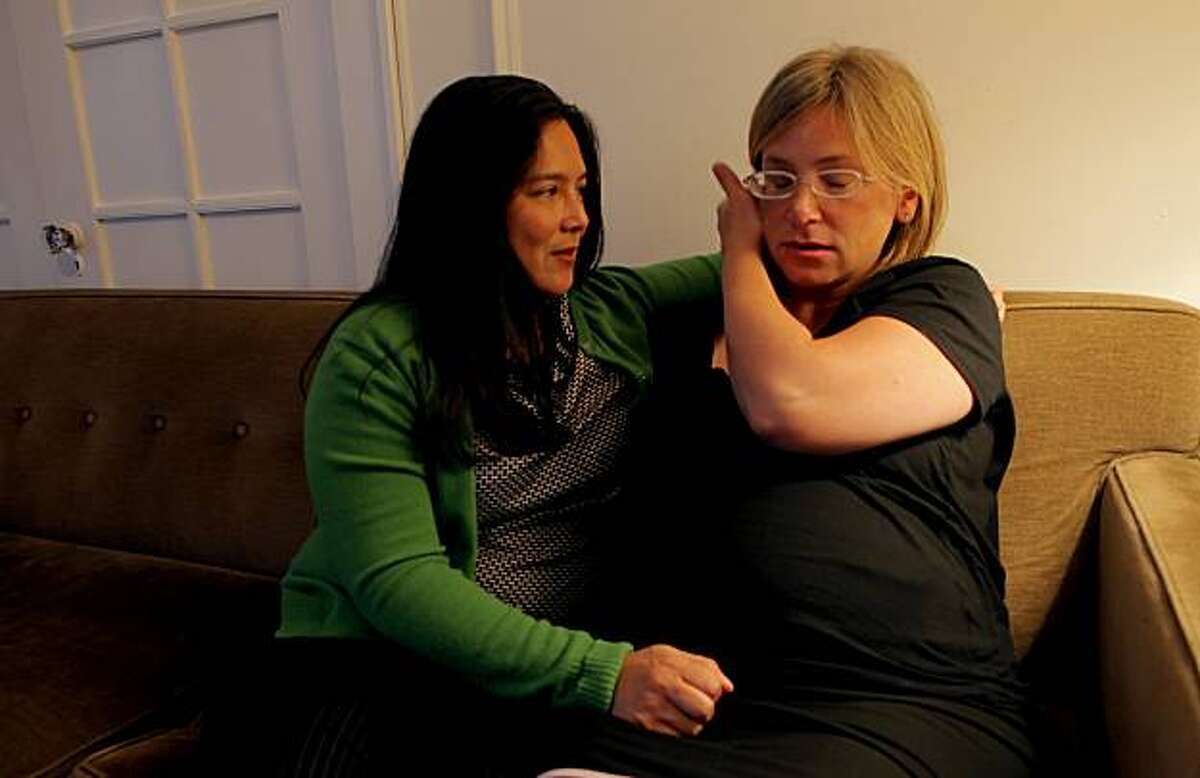 Prop. 8: Appeals court puts ruling on hold