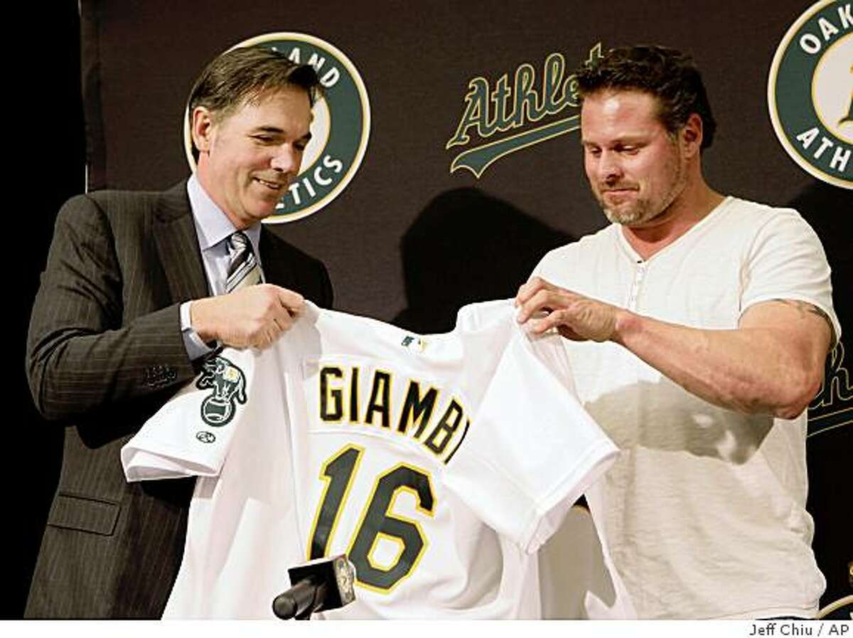 A's to announce Giambi's return today