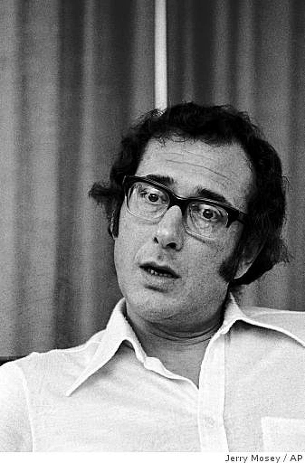 Renowned playwright Harold Pinter dies
