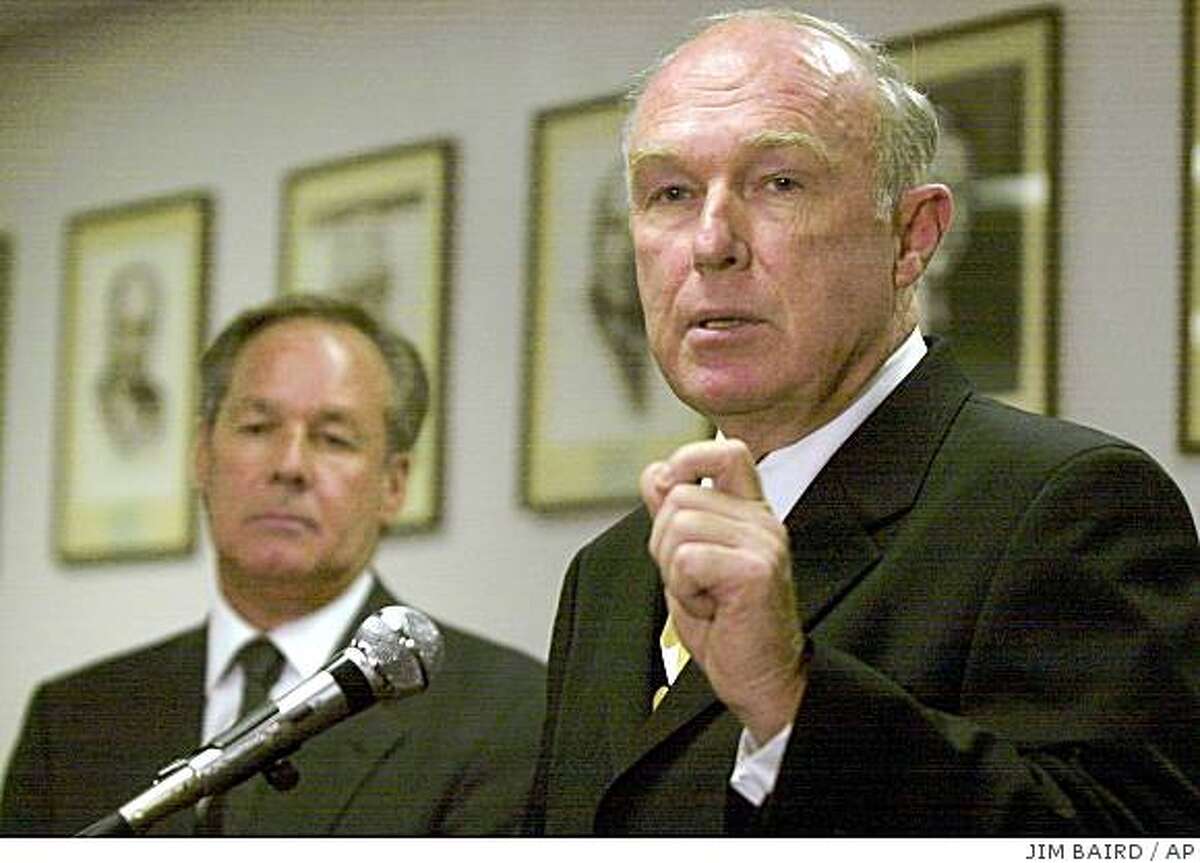 Outsider or insider to replace S.F. chief?