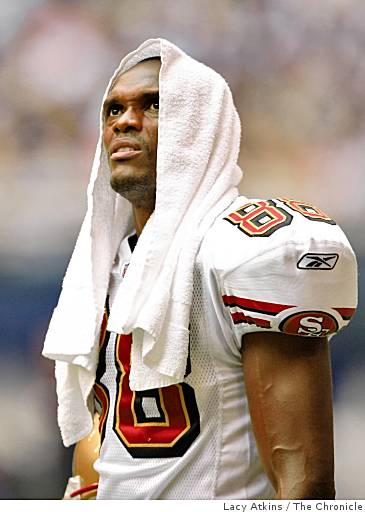 Bruce back for second year with 49ers