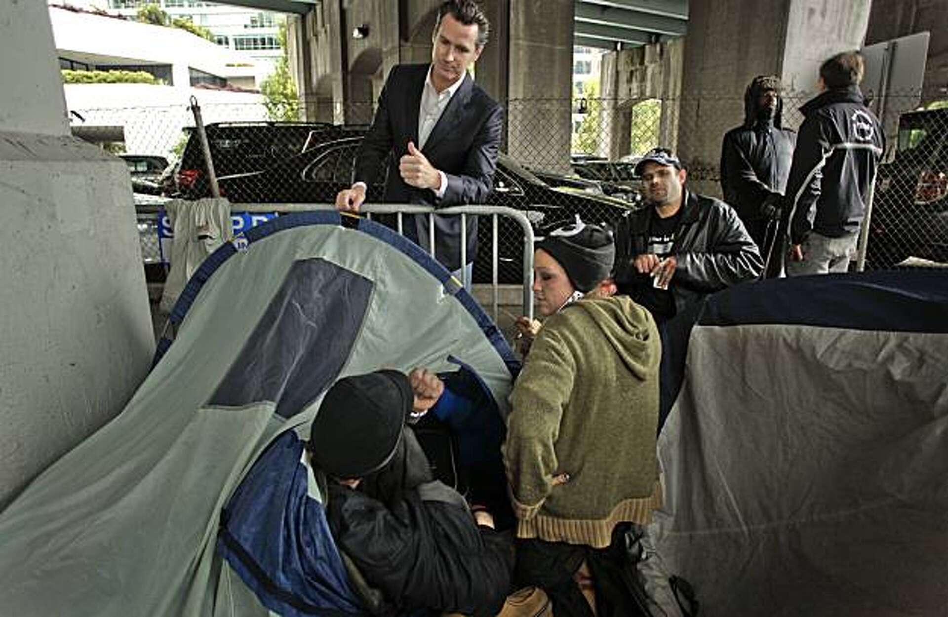 Mayor urges homeless to leave Transbay Terminal