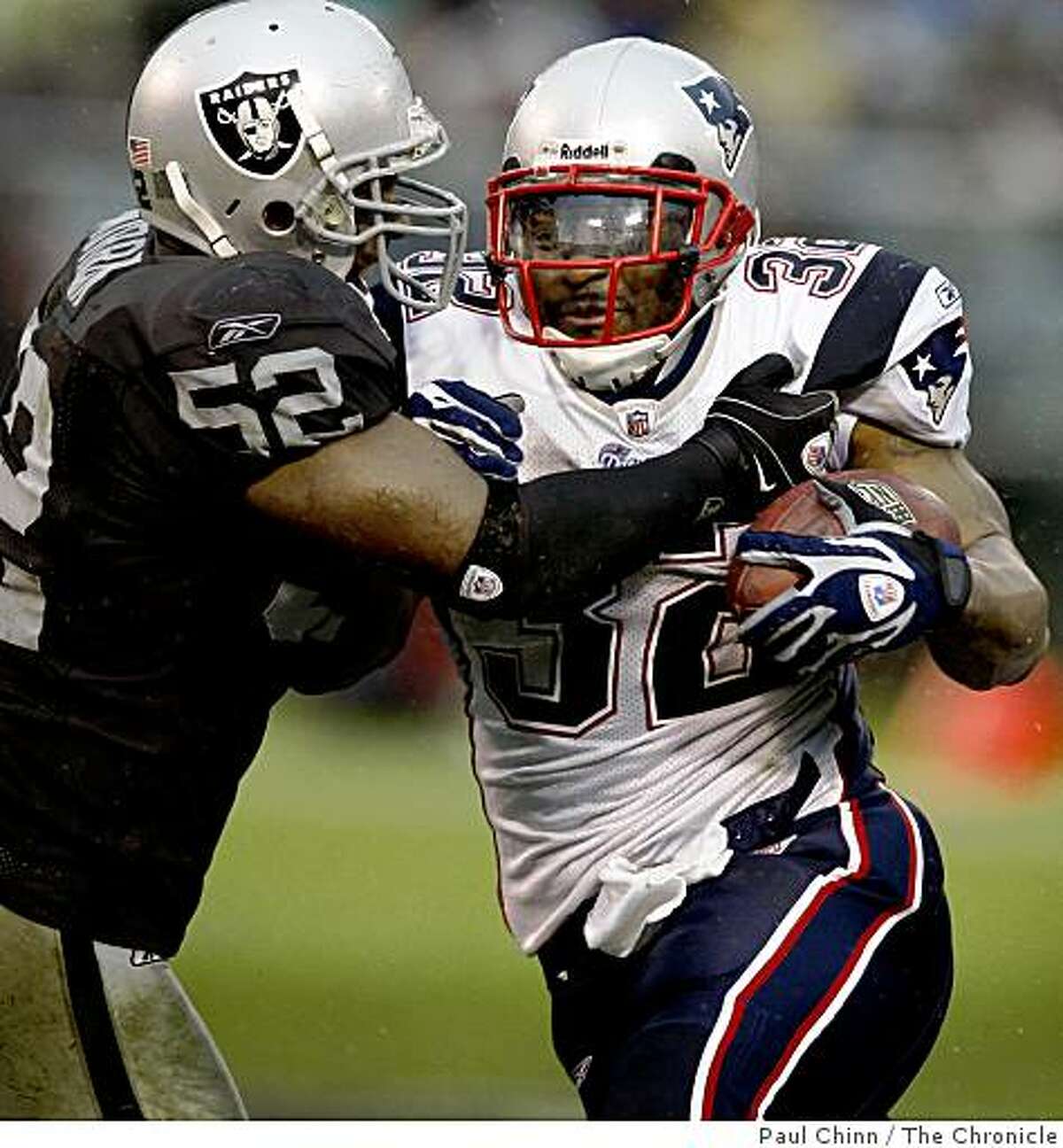 Raiders blown out by Patriots