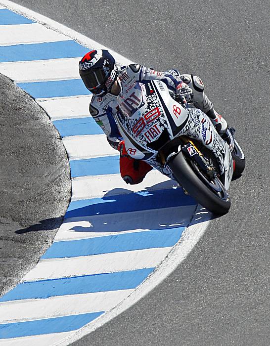 Lorenzo wins fifth straight pole