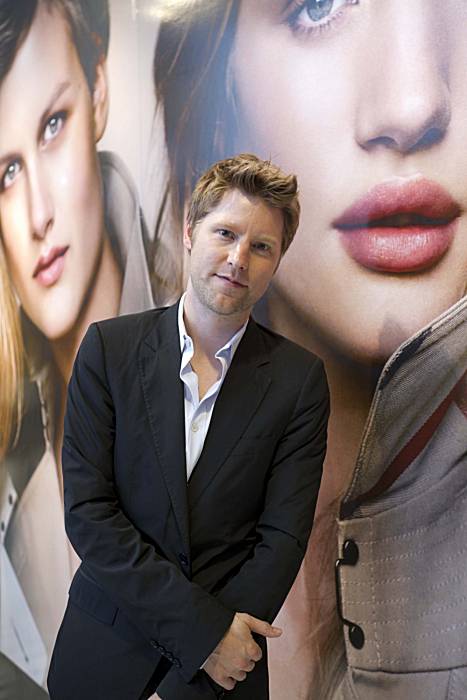 Burberry's Bailey tells key to design: fabric