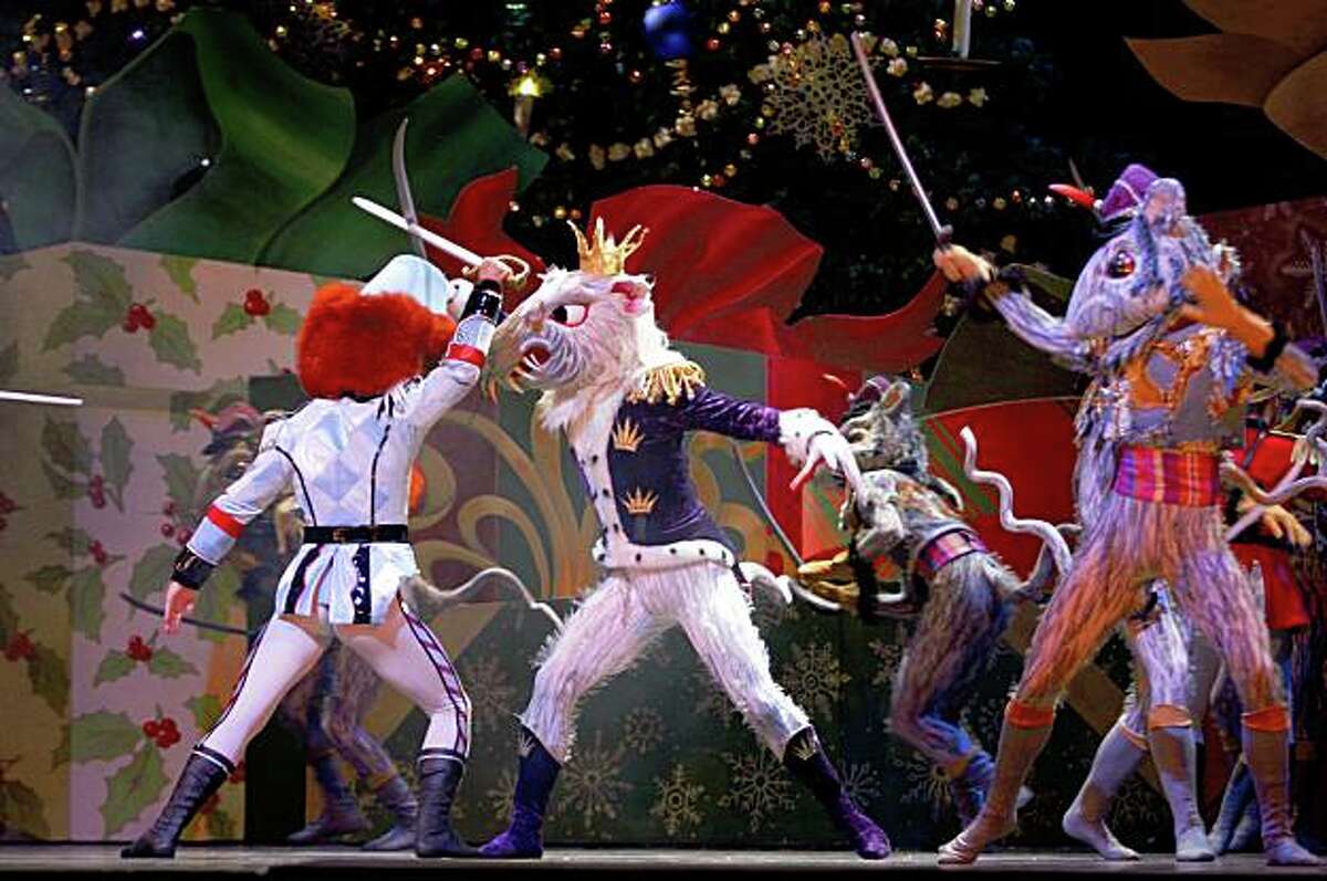 Dance review: A real San Francisco 'Nutcracker'