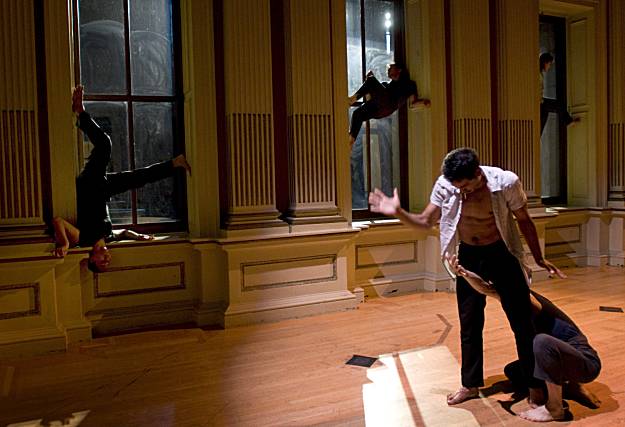 Dance review: Joe Goode's 'Traveling Light'