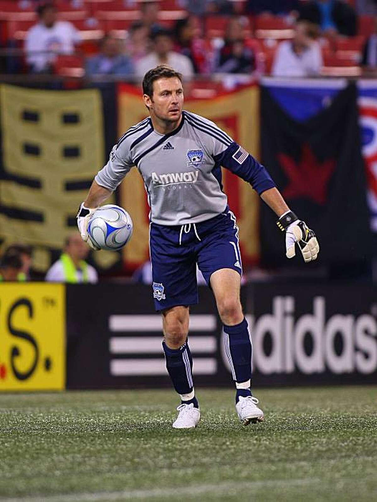 Earthquakes' Joe Cannon finds himself on bench