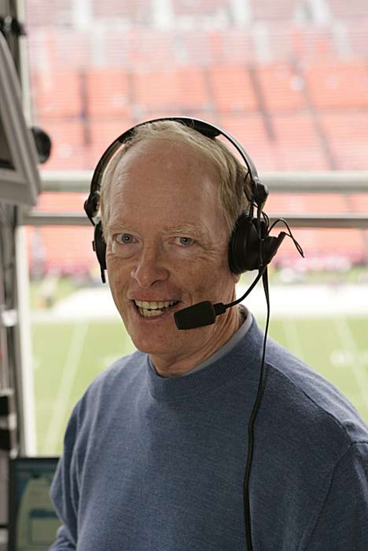 Starkey to quit 49ers' booth