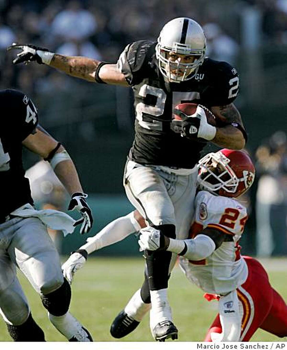 Raiders' hope turns into Chiefs win