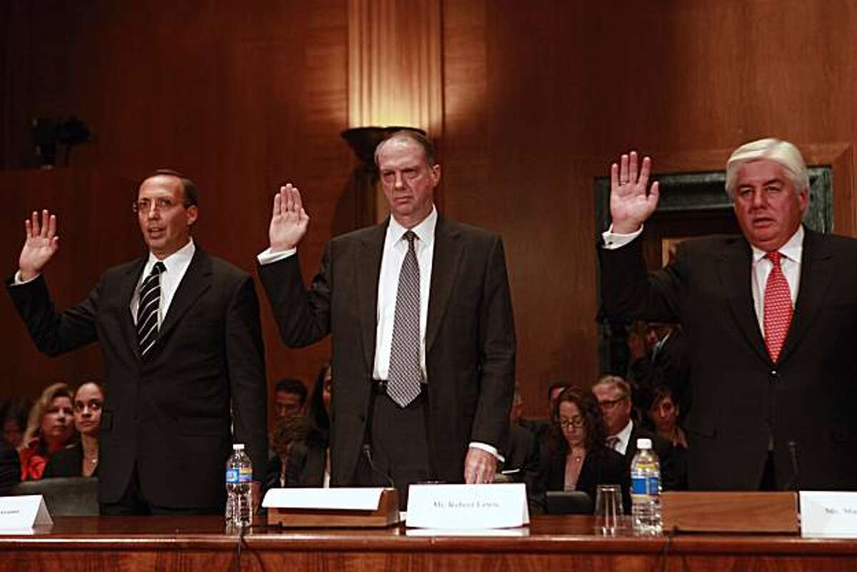 Ex-AIG CEO denies knowing about extent of risk