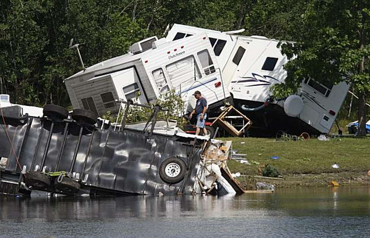 Tornado kills man at eastern Michigan campground