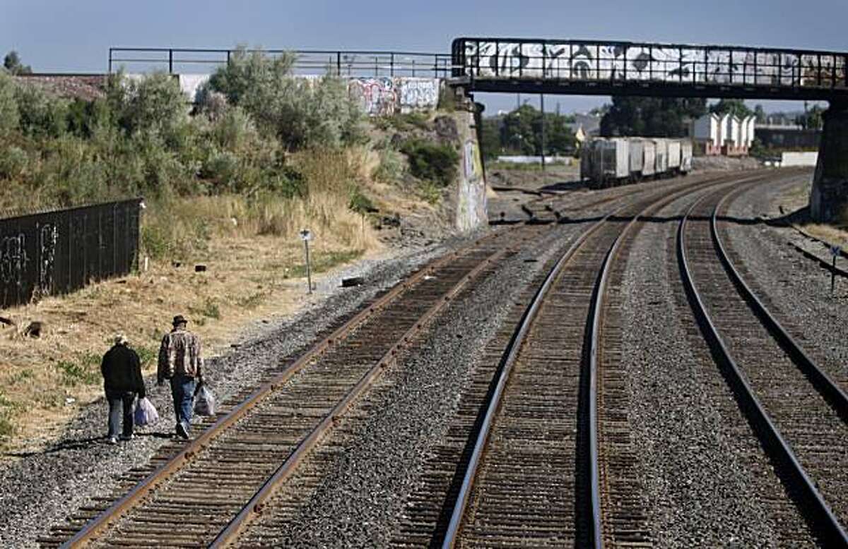 'Safety train' ride shows danger to pedestrians