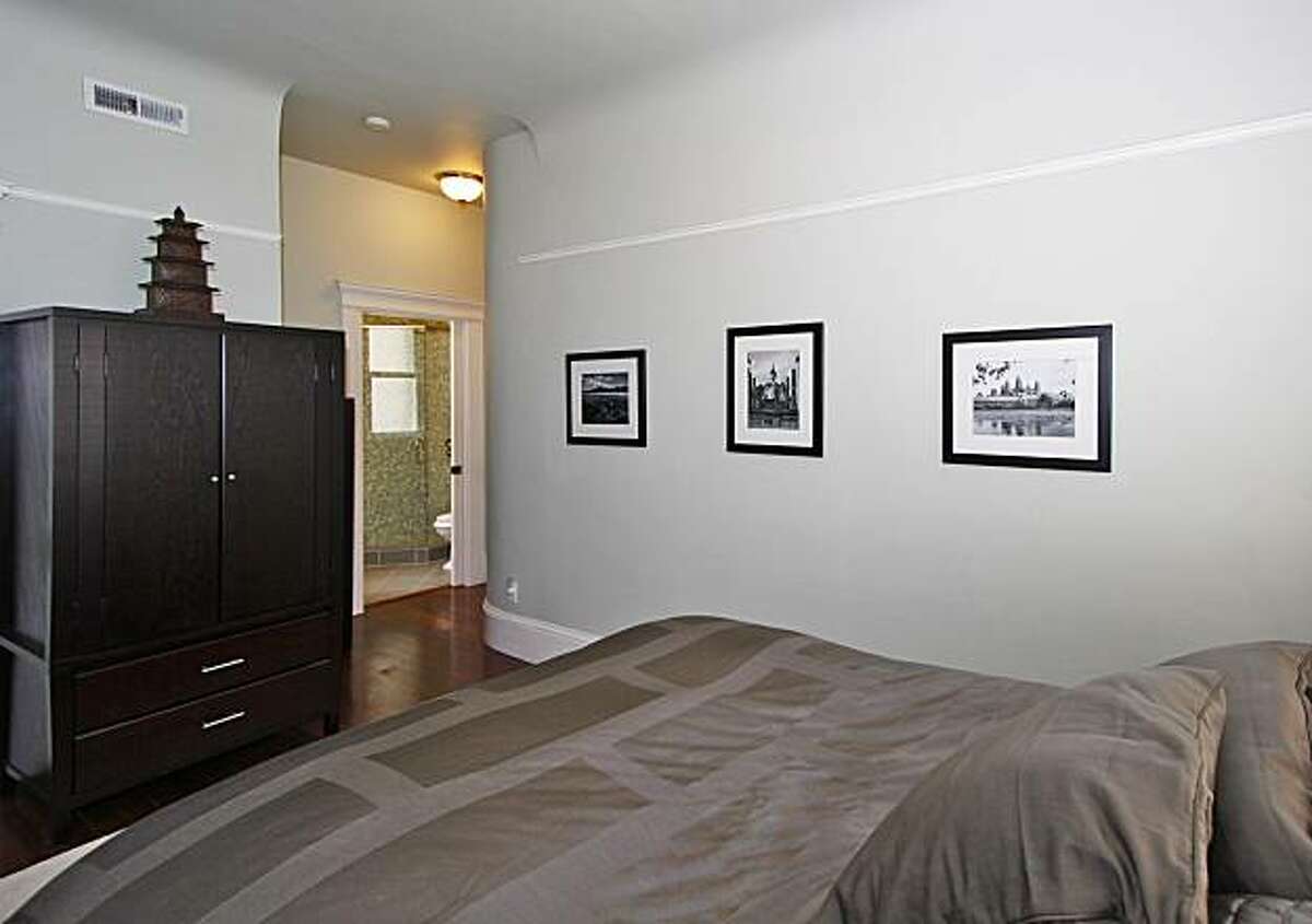 Edwardian flat in Nob Hill