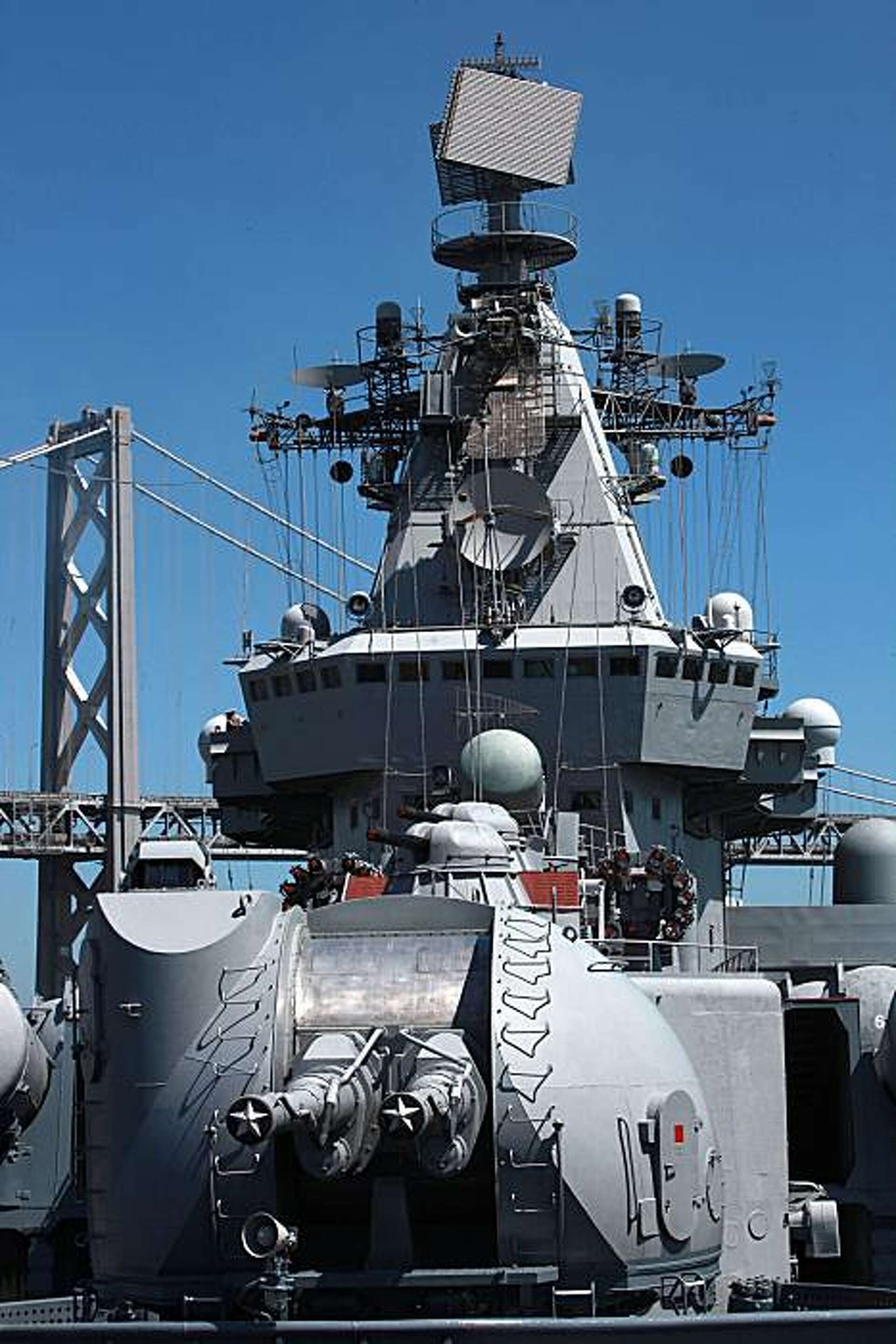 Russian warship makes rare S.F. appearance