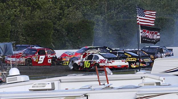 Teammates' friction at 200 mph
