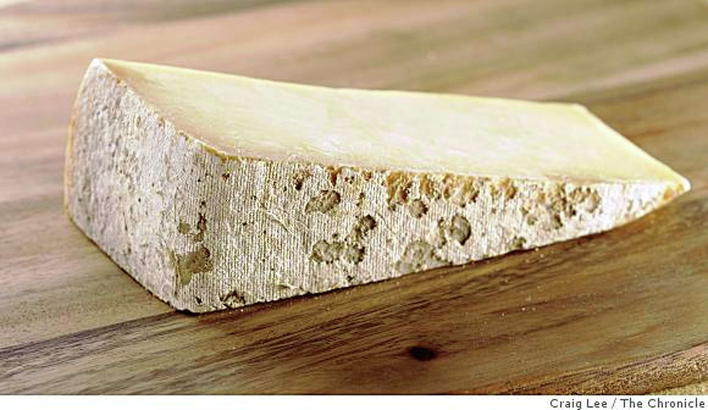 Clothbound cheddar the cult wine of cheese