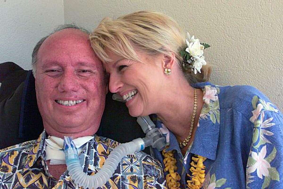 Charlie Wedemeyer: 1946-2010 / Sideline inspiration defied limitations