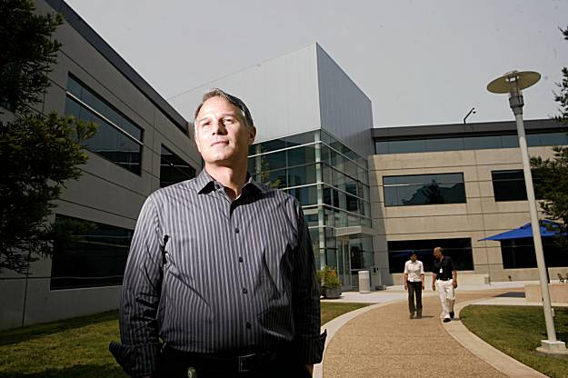 Vice president nurtures Microsoft's relations