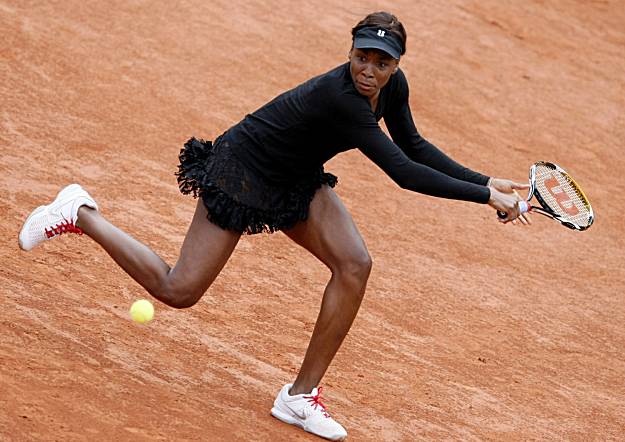 Venus' clay struggles endure