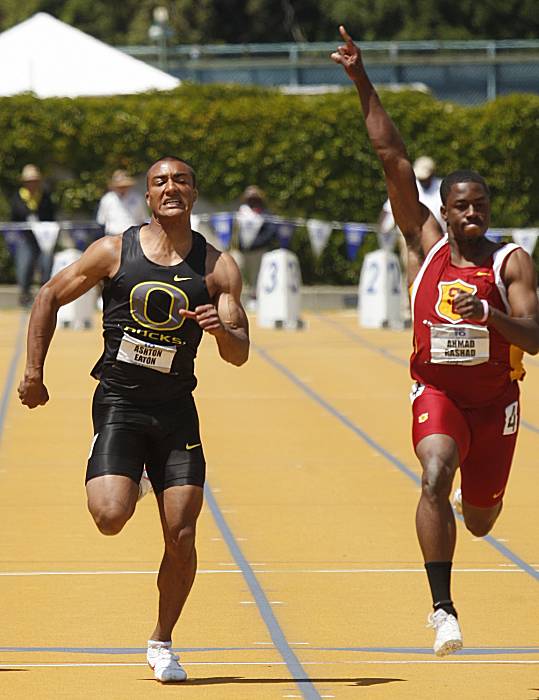 Eaton leads Oregon to team title