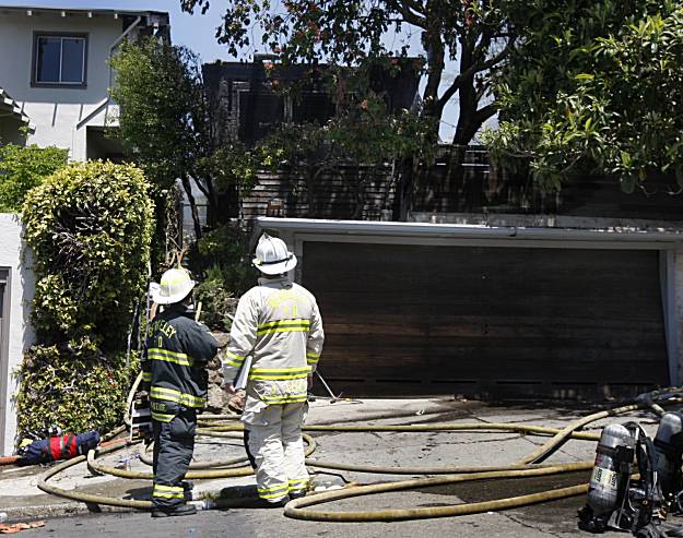 Bad lamp switch caused Berkeley hills home fire