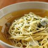 Alice Waters' 'Green Kitchen' primes new cooks - SFGate