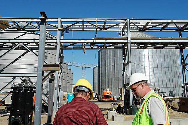 State's largest ethanol plant is up and running