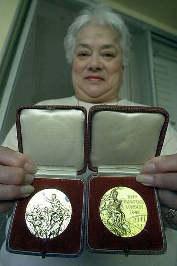 Victoria Manalo Draves, Olympic diver, dies