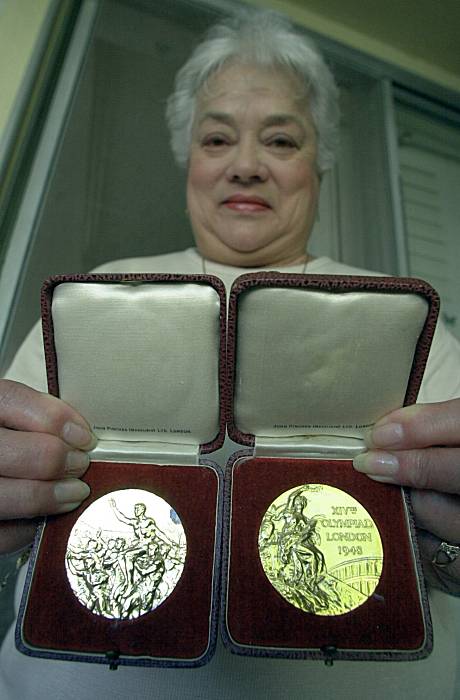 Victoria Manalo Draves, Olympic diver, dies