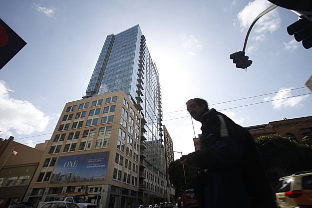 One Hawthorne tower heeds architectural context