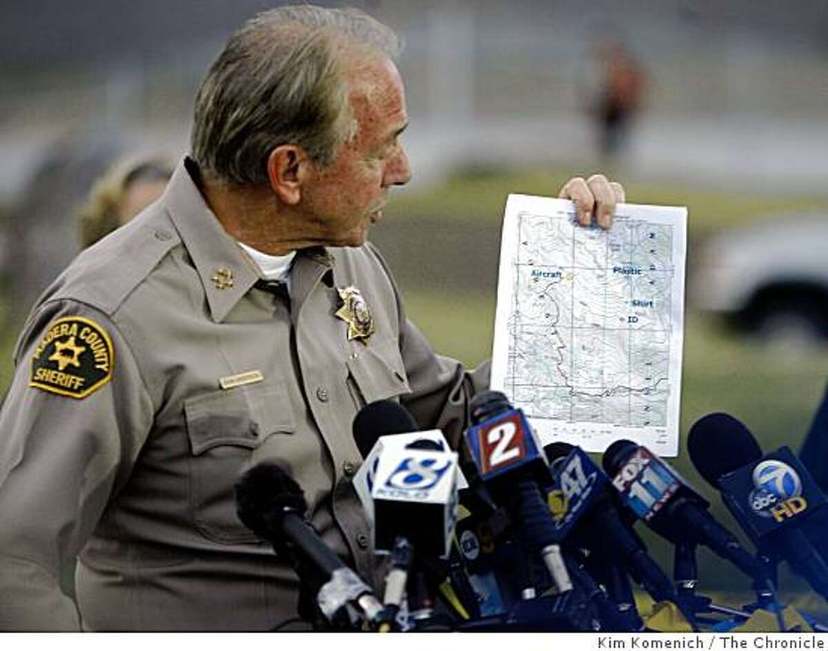 Remnants of Fossett's plane may provide clues