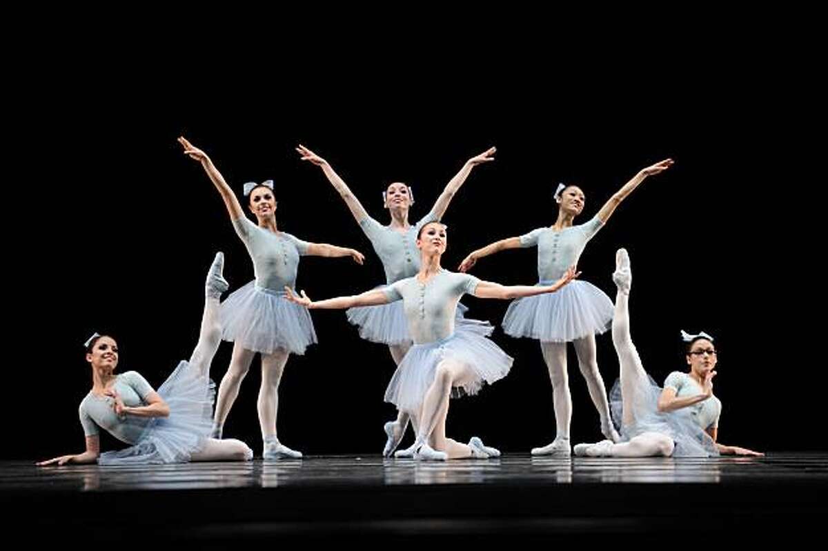 'Classical Symphony' delights S.F. Ballet crowd