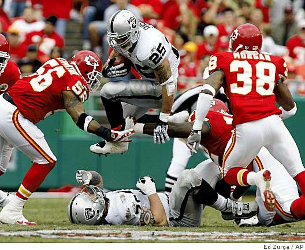 RAIDERS' RUNNERS NEED A BOUNCE