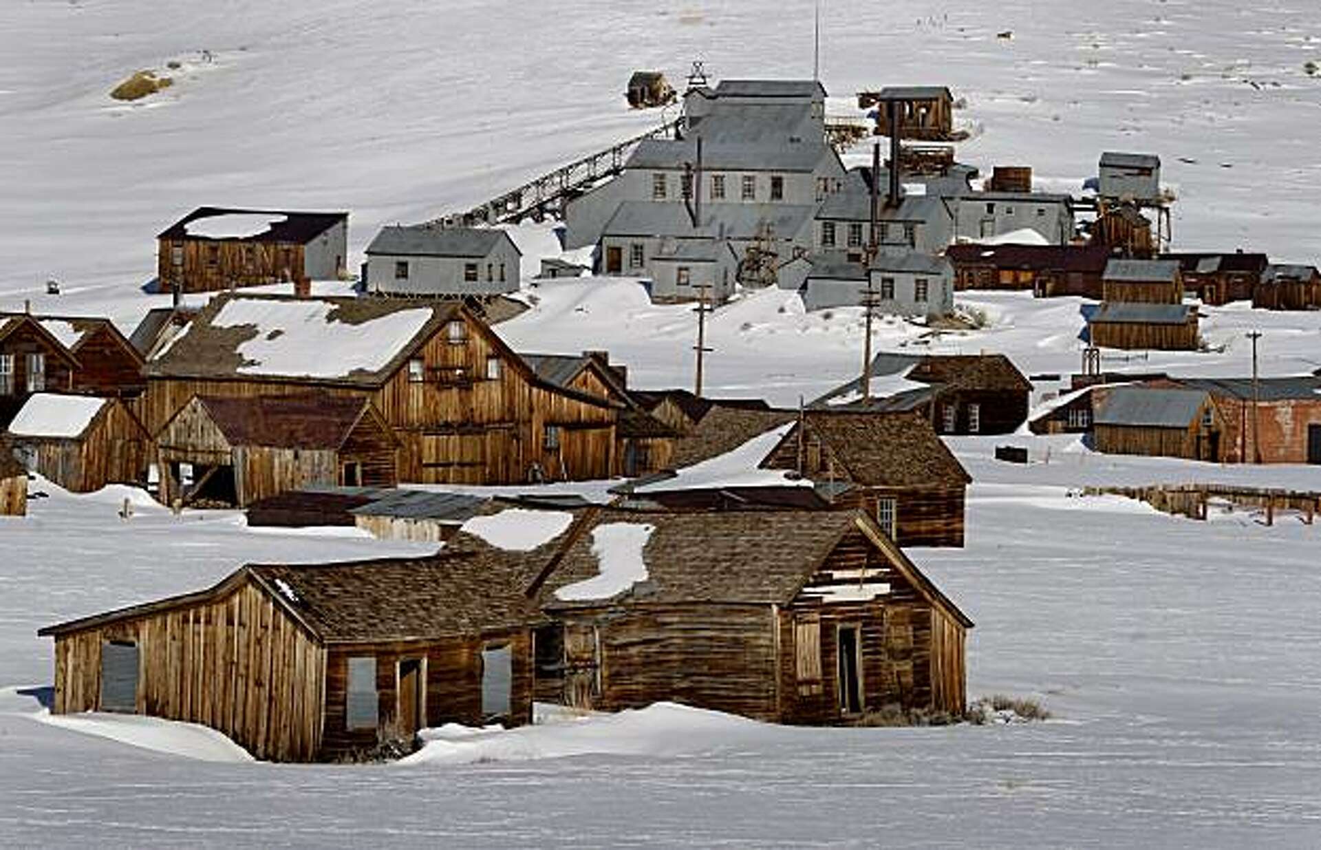 Ghost town of Bodie held in cold grip