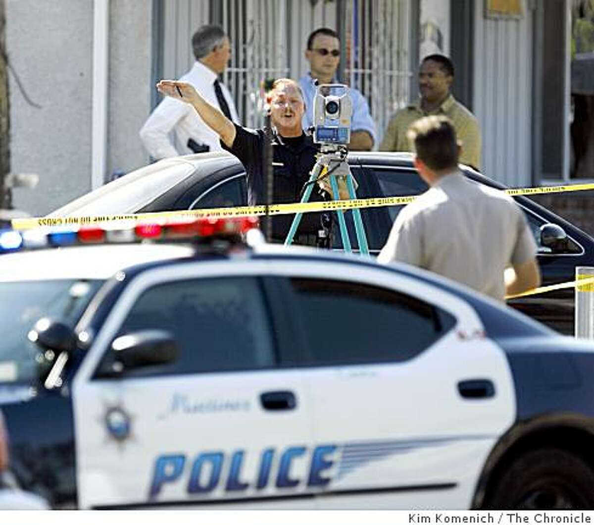 Martinez cop died trying to save 6 captives