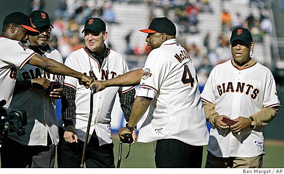 Cepeda gets his statue