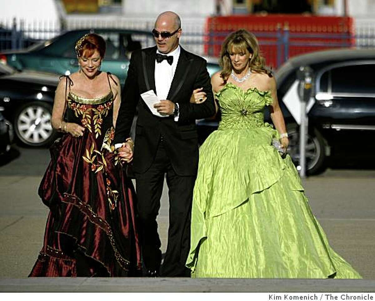 Hot night for San Francisco Opera opening