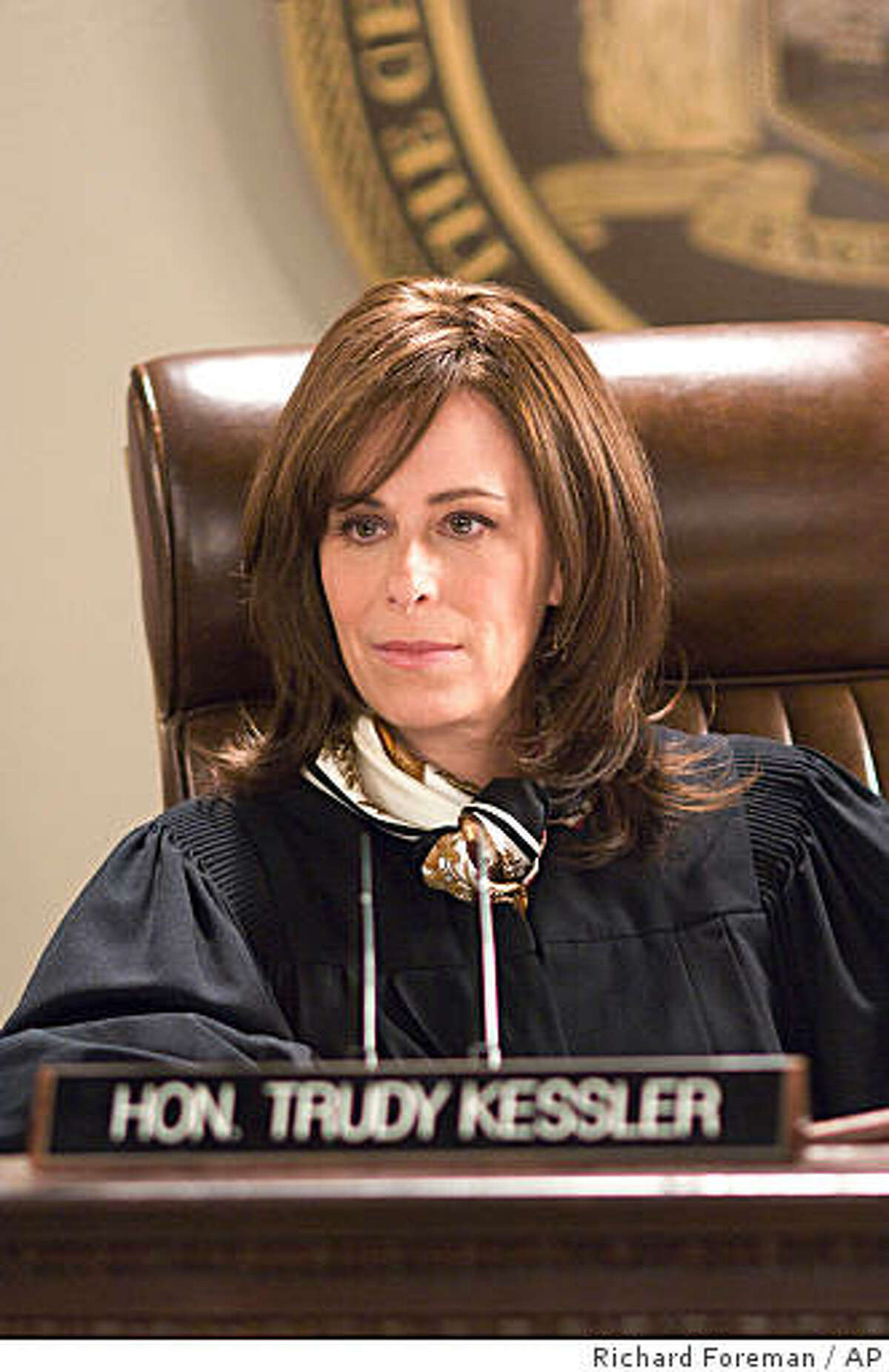 TV review: TNT's 'Bar' looks a bit too familiar