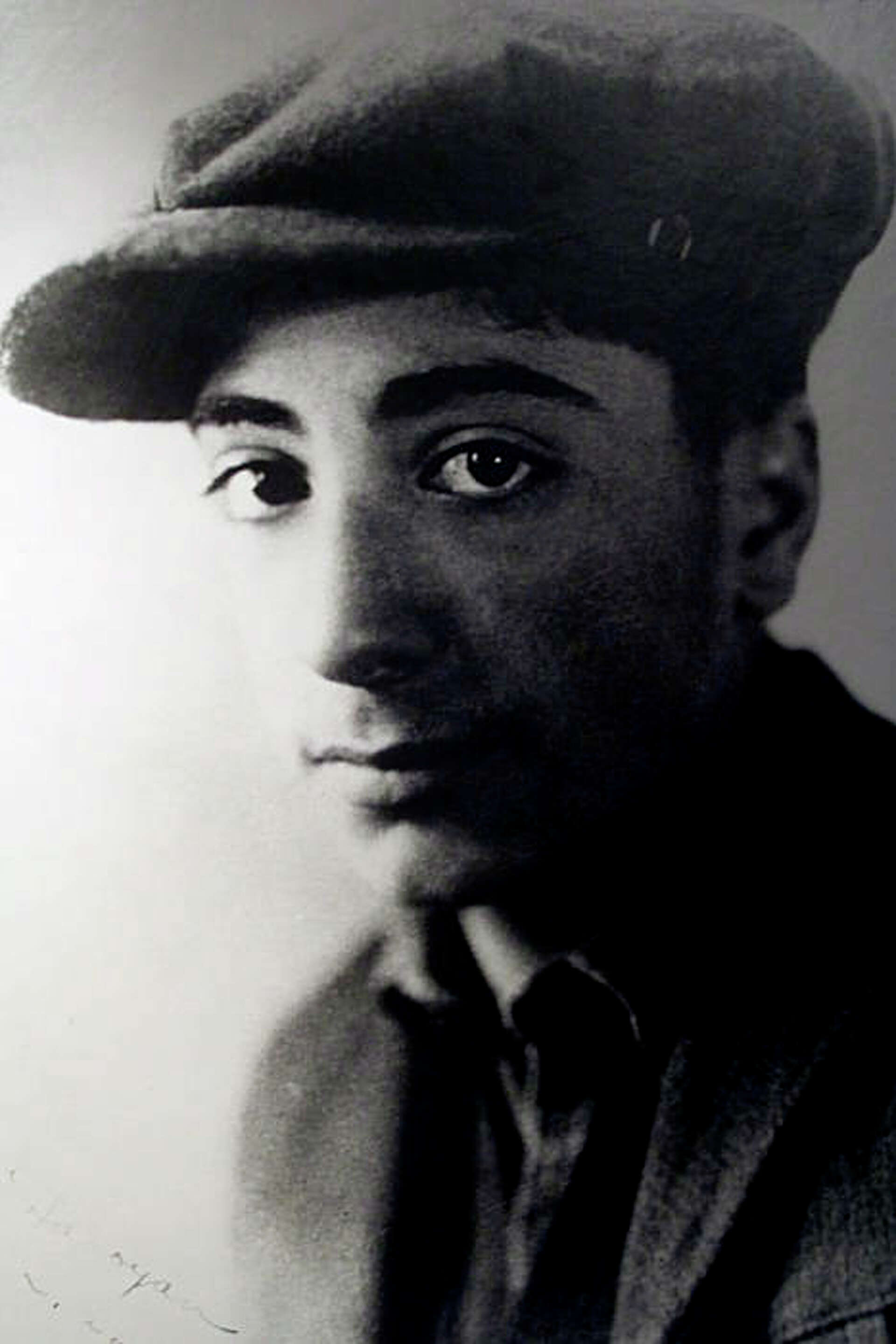 1984: Victor J. 'Trader Vic' Bergeron dies