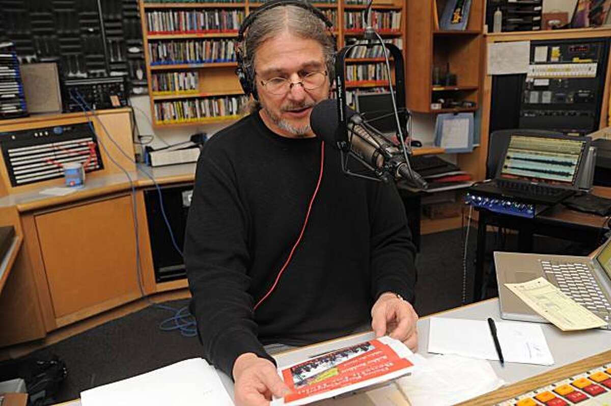 David Gans keeps Grateful Dead's light shining