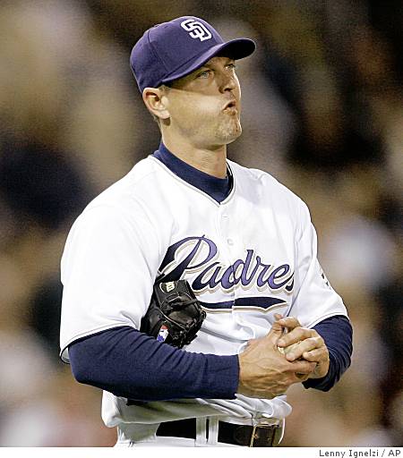 Hoffman says stats on saves/wins are just fine